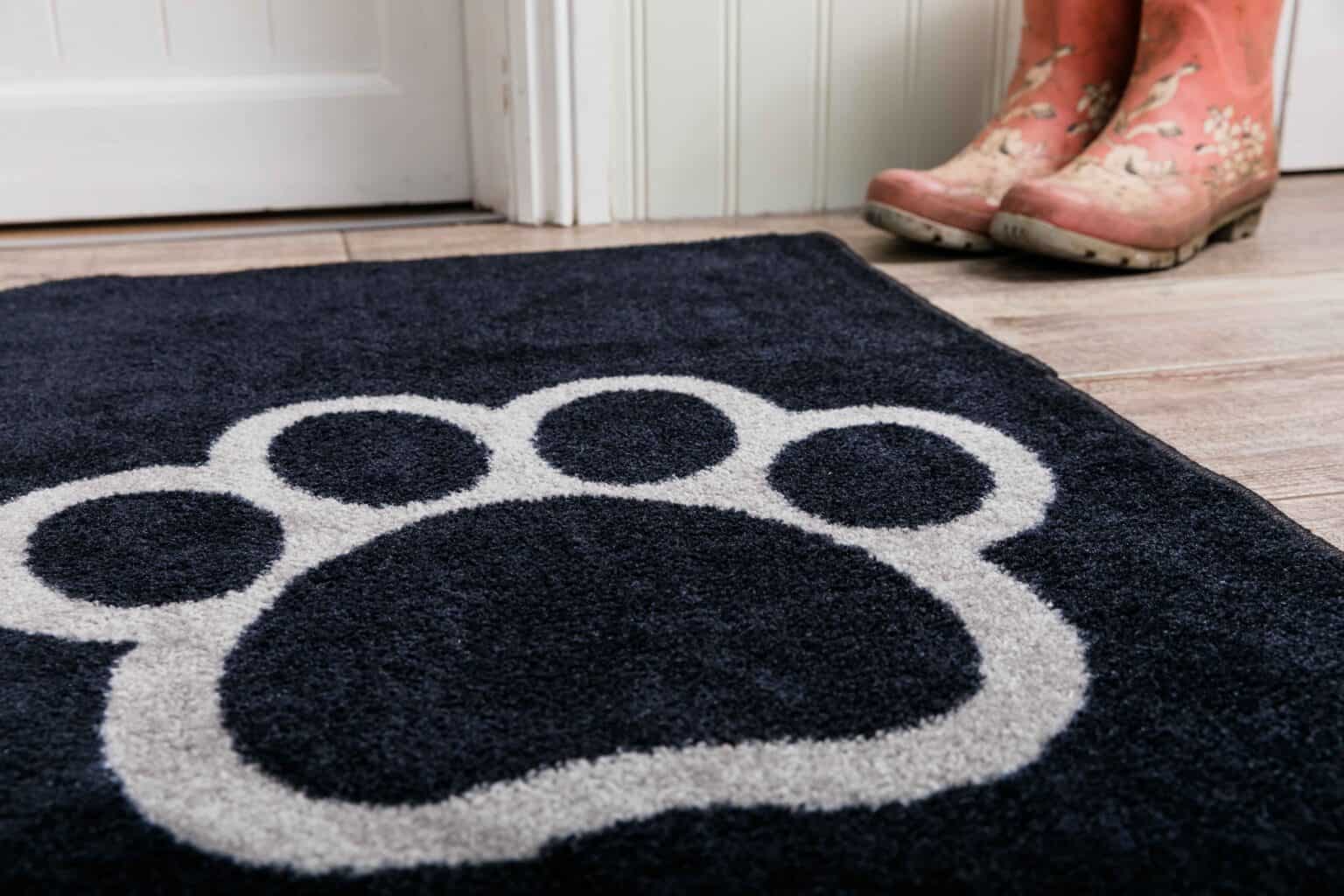 XL Black Stop Muddy Paws Rug | Pet Rebellion